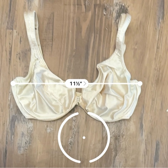 Valentino | Intimates & Sleepwear | Vtg Valentino Satin Nude Pearl ...